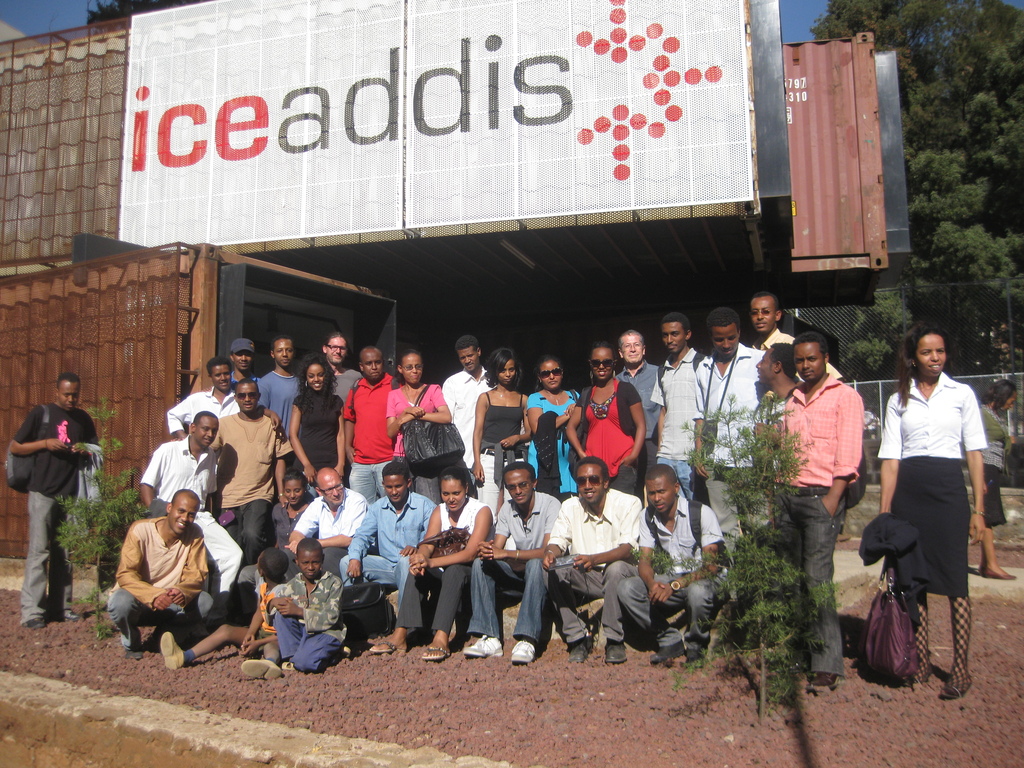 2013_FAMILY VALUE – ICEHUBS NETWORK – icebauhaus